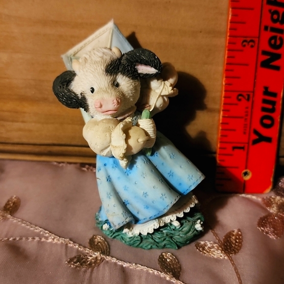 Enesco | Accents | Marys Moo Moos Collectible Cow Figurine | Poshmark